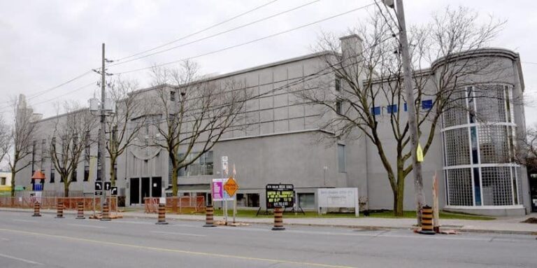 Toronto Police Restrict Protests in North York Residential Area Amid ...